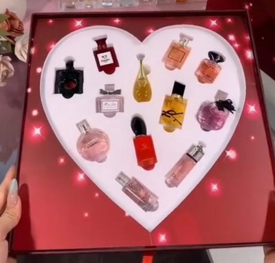 12 Pc Mini Perfume Set Fragrance MINI Perfume Set, New in box. Long ...