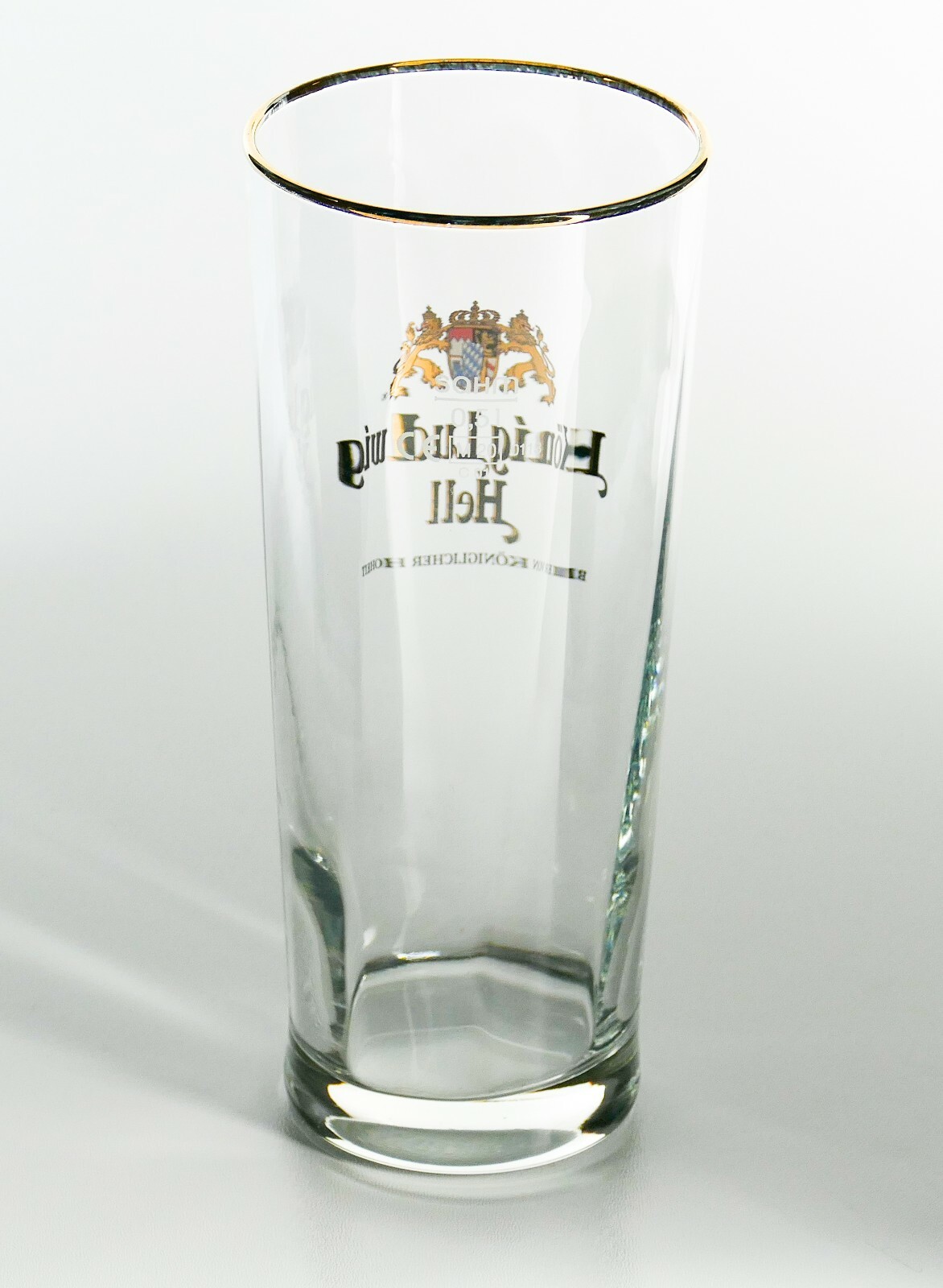 2 x König Ludwig Hell Weißbier Willybecher 0,5l Wellen im Glas Goldrand ...