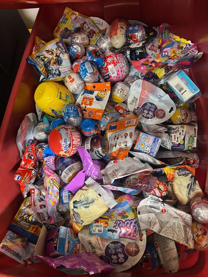 SURPRISE BLIND BAG RANDOM LOT LOL Frozen Minecraft Halo Marvel Freddy's ...