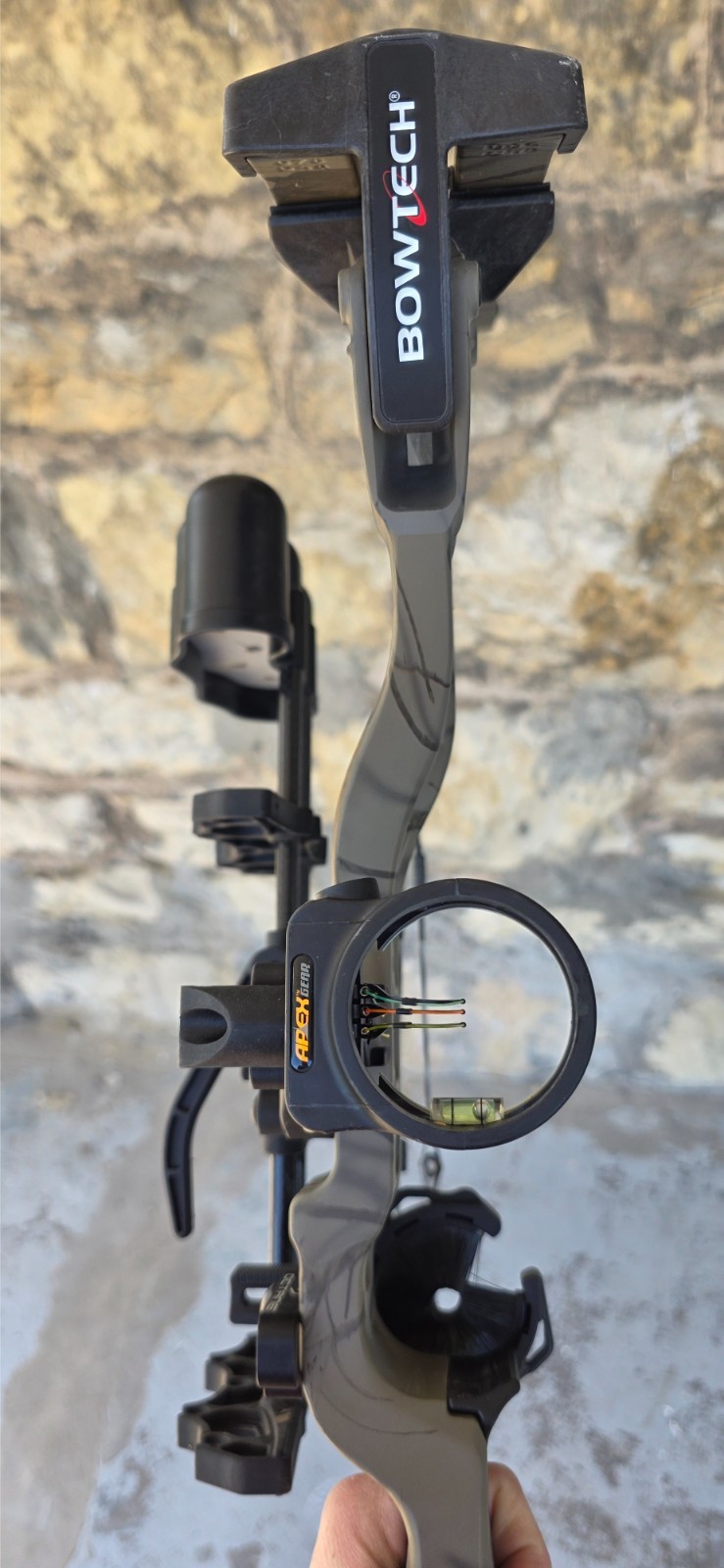 Bowtech RH 70# Convergence Bow with RTS Package - Black | eBay