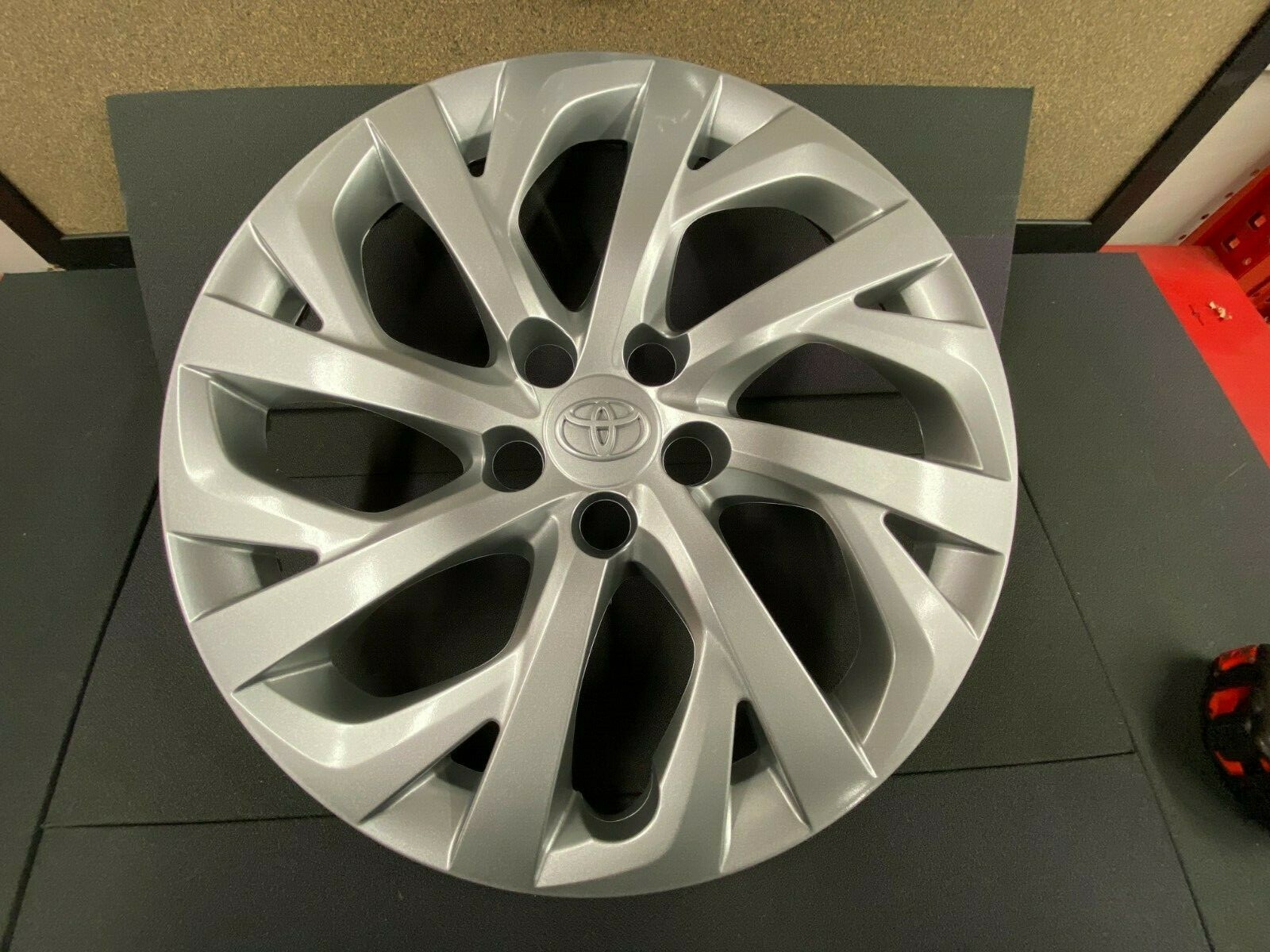 2017-2019 TOYOTA COROLLA GENUINE OEM NEW WHEEL COVER HUB CAP 4260202520 ...
