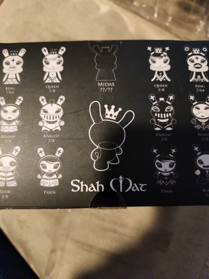 KidRobot x Shah Mat Otto Bjornik Dunny Chess Queen plus bishop new in ...