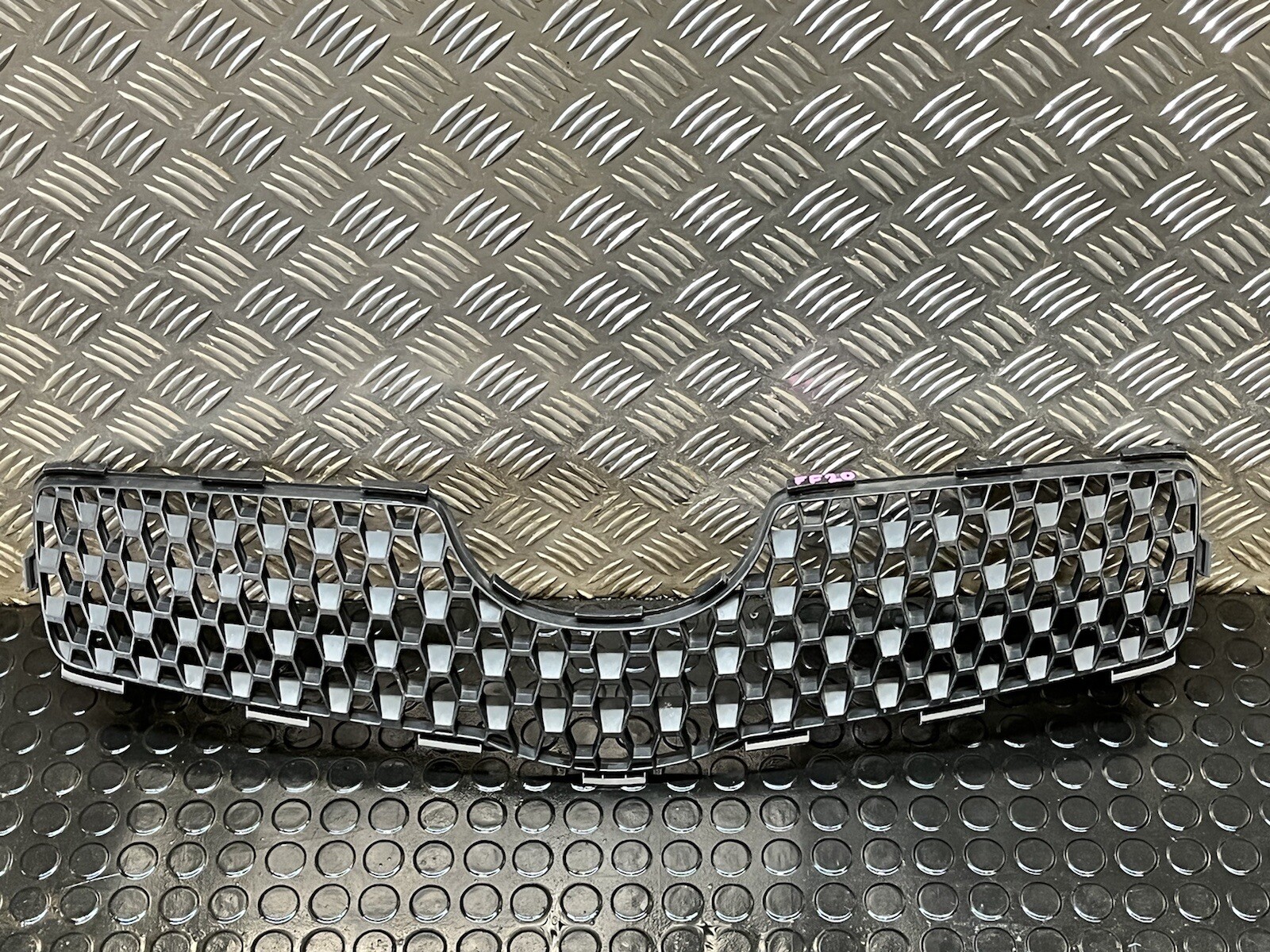 GENUINE TOYOTA YARIS MK2 RADIATOR GRILL HATCHBACK 53111-0D140 2005-2009 ...