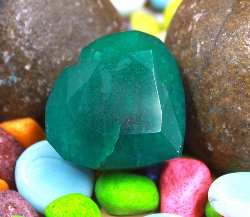 Superb Green Emerald Heart Shape 320.20Ct Certified Rare Brazilian ...