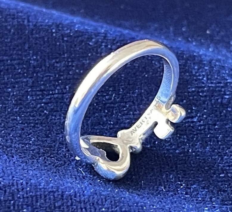 James Avery Sterling Silver “The Hearts Key” Ring Siz… - Gem