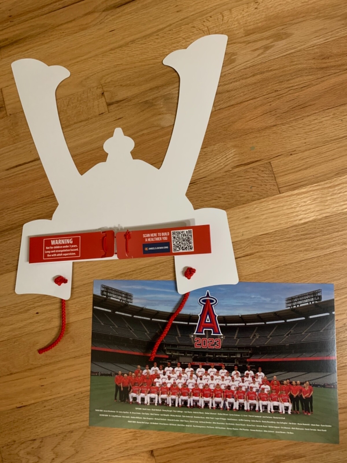 Shohei Ohtani Kabuto + 2023 Los Angeles Angels Team Photo SGA 9/30 *IN ...