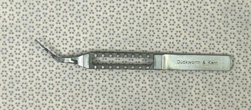 Duckworth & Kent DK7735 40° Angled Ophthalmology Implantation Forceps 4 ...