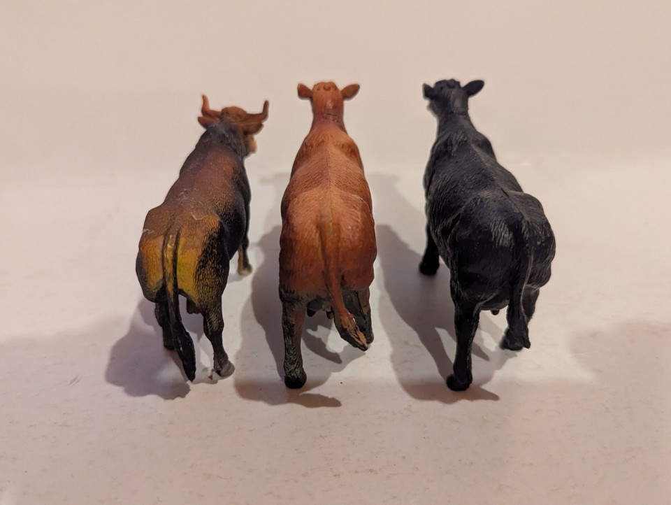 Lot of 3 Black & Brown Cow Figures - New-Ray & ? - 3.25" Angus ++ | eBay