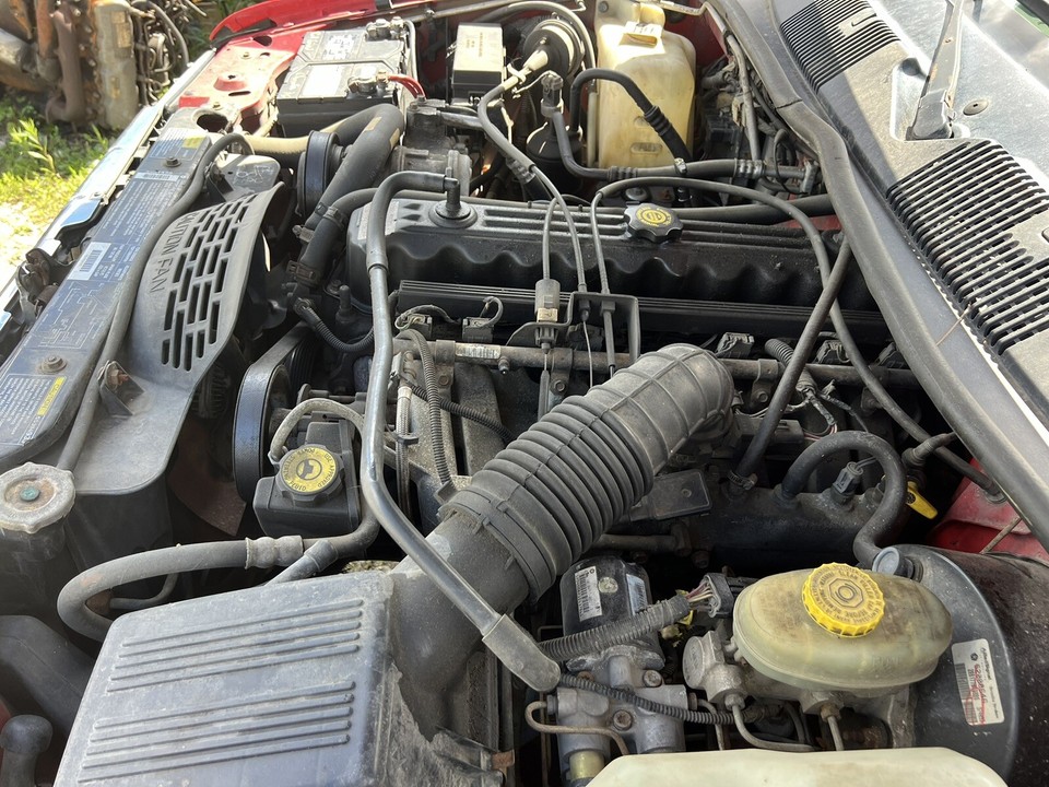 ENGINE 96-98 Jeep Grand Cherokee I6 4.0L VIN S 8TH DIGIT 294K Can hear ...