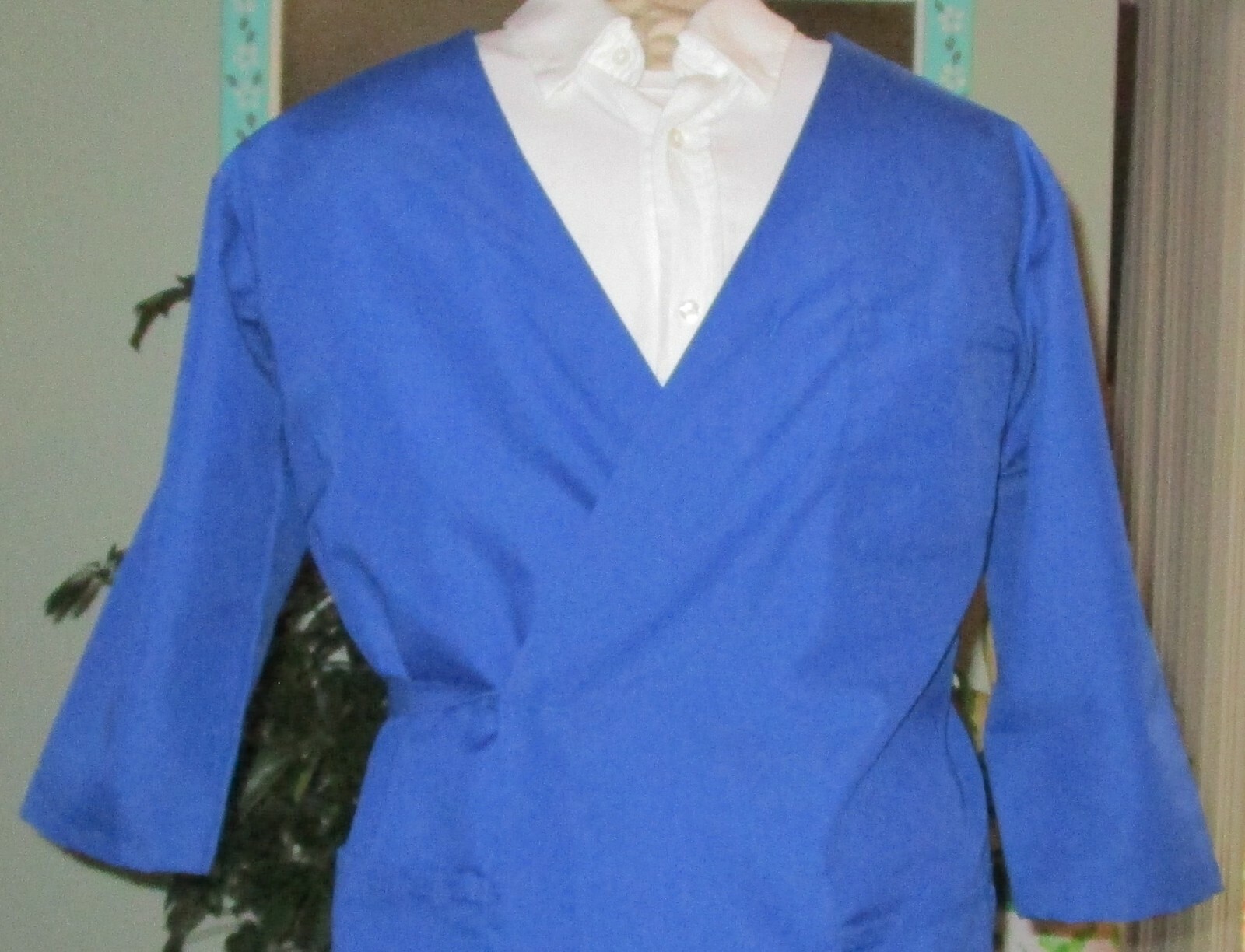 Wraparound Smock Gown 3 Pocket 3/4 Sleeve Medical Butcher 37" Length Sz ...