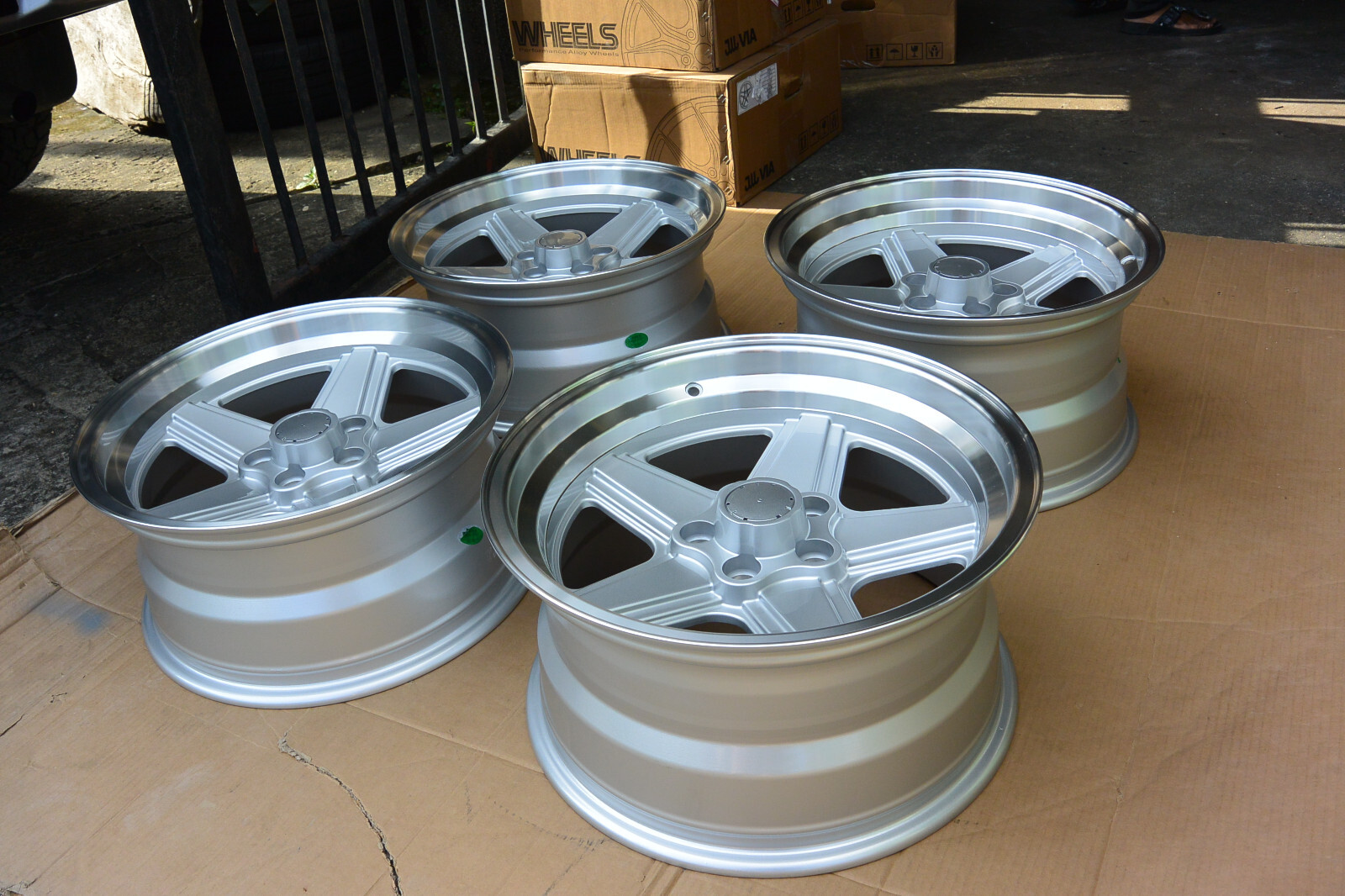 For R107 w126 w124 r129 w201 W113 W114 W115 mercedes benz 17" Penta ...