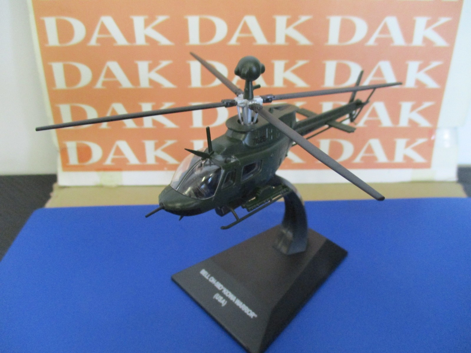 Die cast 1/72 Modellino Elicottero Helicopter Bell OH-58D Kiowa Warrior ...