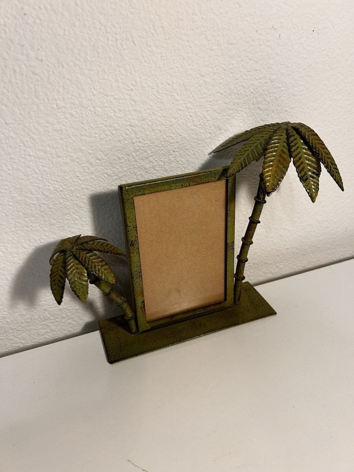 Green Metal Palm Tree Frame, Tiki Hawaiian Boho Whimsical Tropical ...