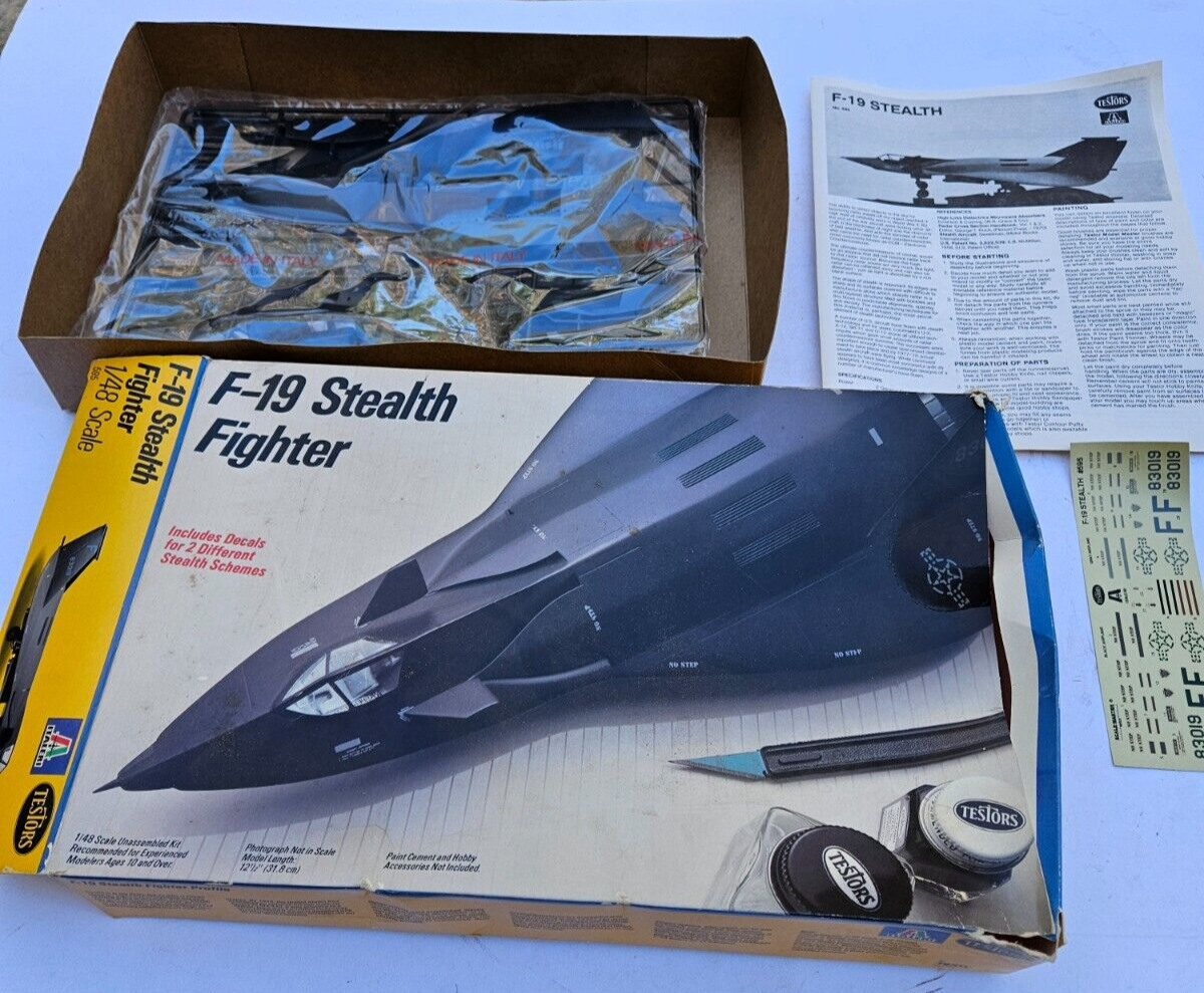 TESTORS Italeri 1:48 F-19 STEALTH FIGHTER Plastic MODEL KIT No.595 New ...