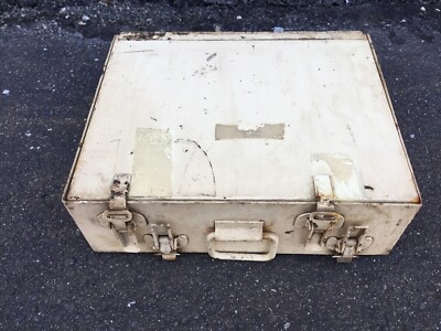 WWII G167 LVT Box, Signal, Flare (for 12 flares) | eBay