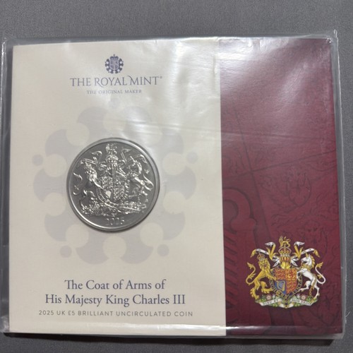 2025 Coat of Arms of King Charles III £5 Five Pound BU Coin Pack ...