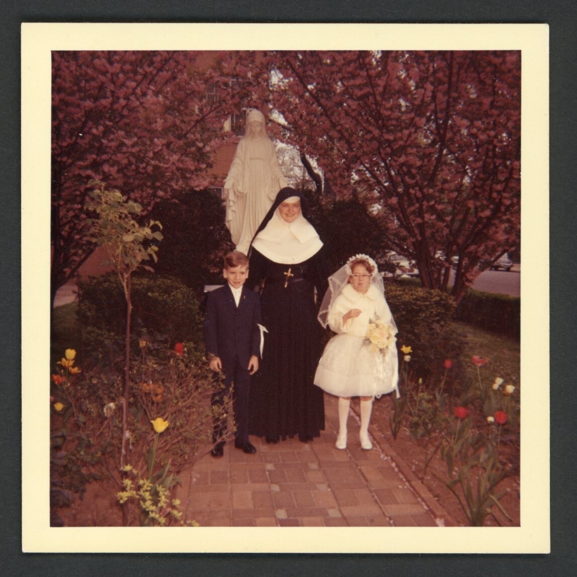 Smiling Nun Habit with Boy & Girl Mary Statue Catholic Photo 1960s ...