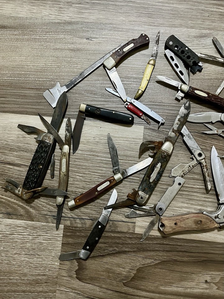 20+ Mostly Vintage Folding Pocket Knives DAMAGED BROKEN FOR PARTS ...