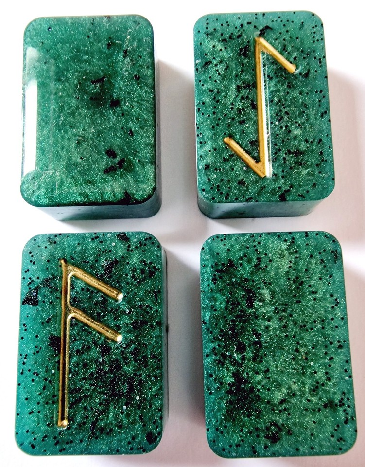 Futhark Handmade Resin Runes Pearl forest green & Black with rune ...