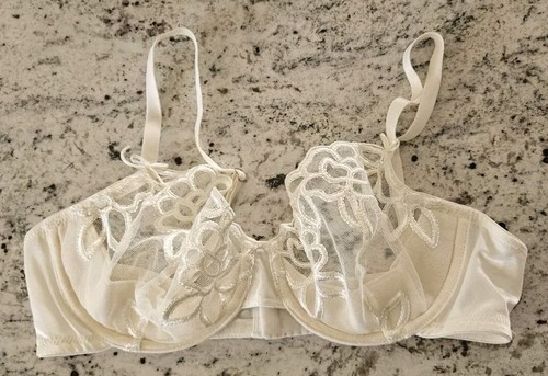 Nice Wacoal 65781 Seductress Demi Semi Sheer Embroidered Ivory 34C Bra ...
