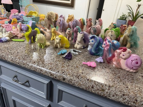 Vintage 80's G1 My Little Pony Ponies 25 and around of 120 accessories ...