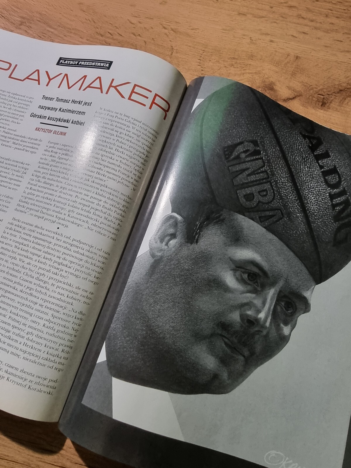 Playboy 8/2000 (Polish) - Ilona Stachura, Morena Corwin, Alley Baggett ...