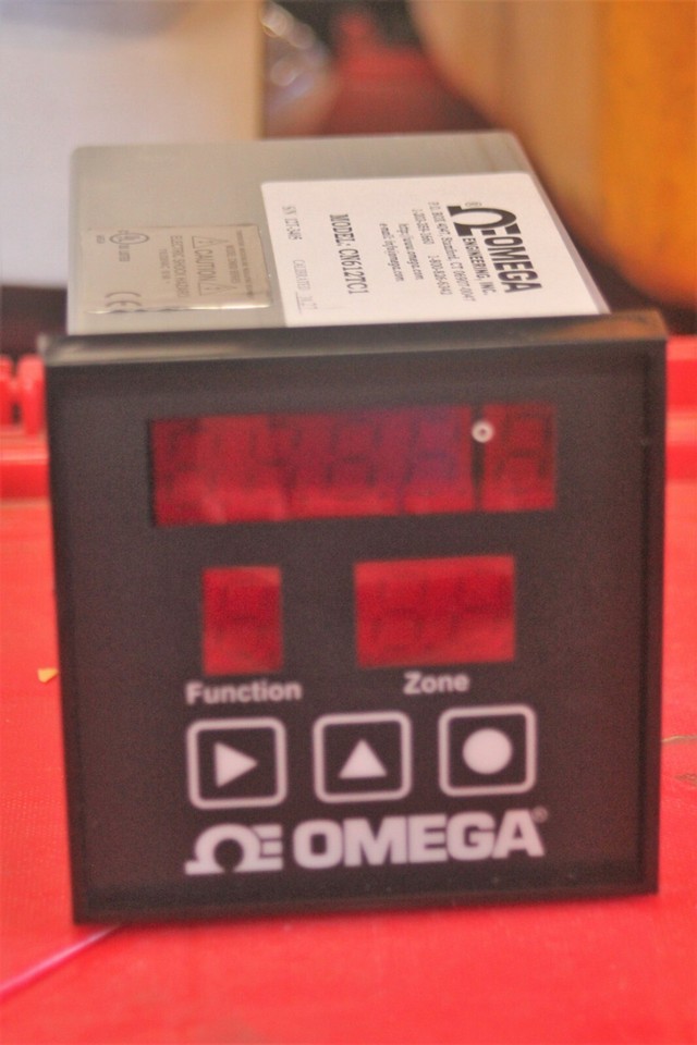 Omega Engineering Temperature Monitor Model CN612TC1 | eBay