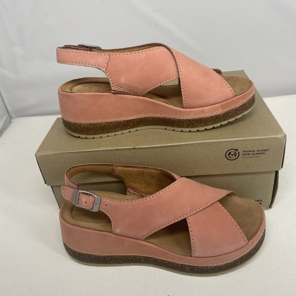 Clarks Kassandra Step Wedge Sandal In Peach Nubuck. Women’s Size 11 M ...