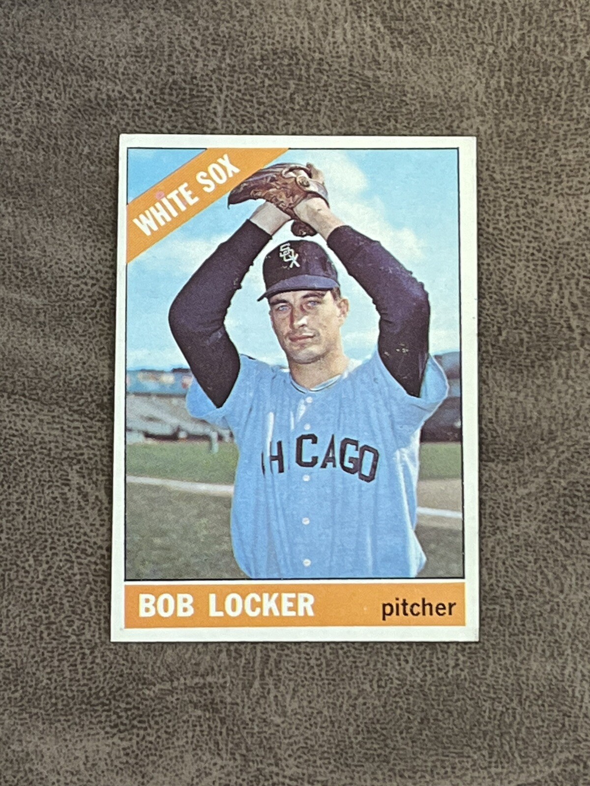 1966 Topps Bob Locker #374 NM-MT Chicago White Sox | eBay