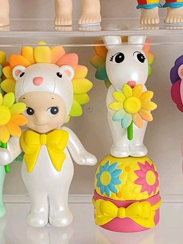 Sonny Angel Flower Gift Secret ROBBY Figure | eBay Australia