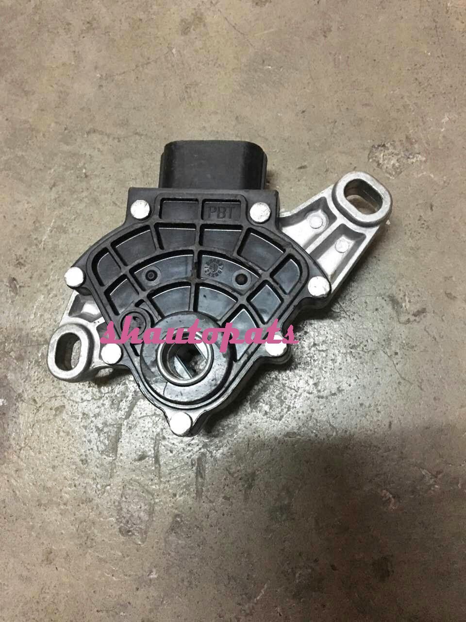 84540-0E010 Transmission Neutral Safety SWITCH For Toyota and Lexus V6 ...