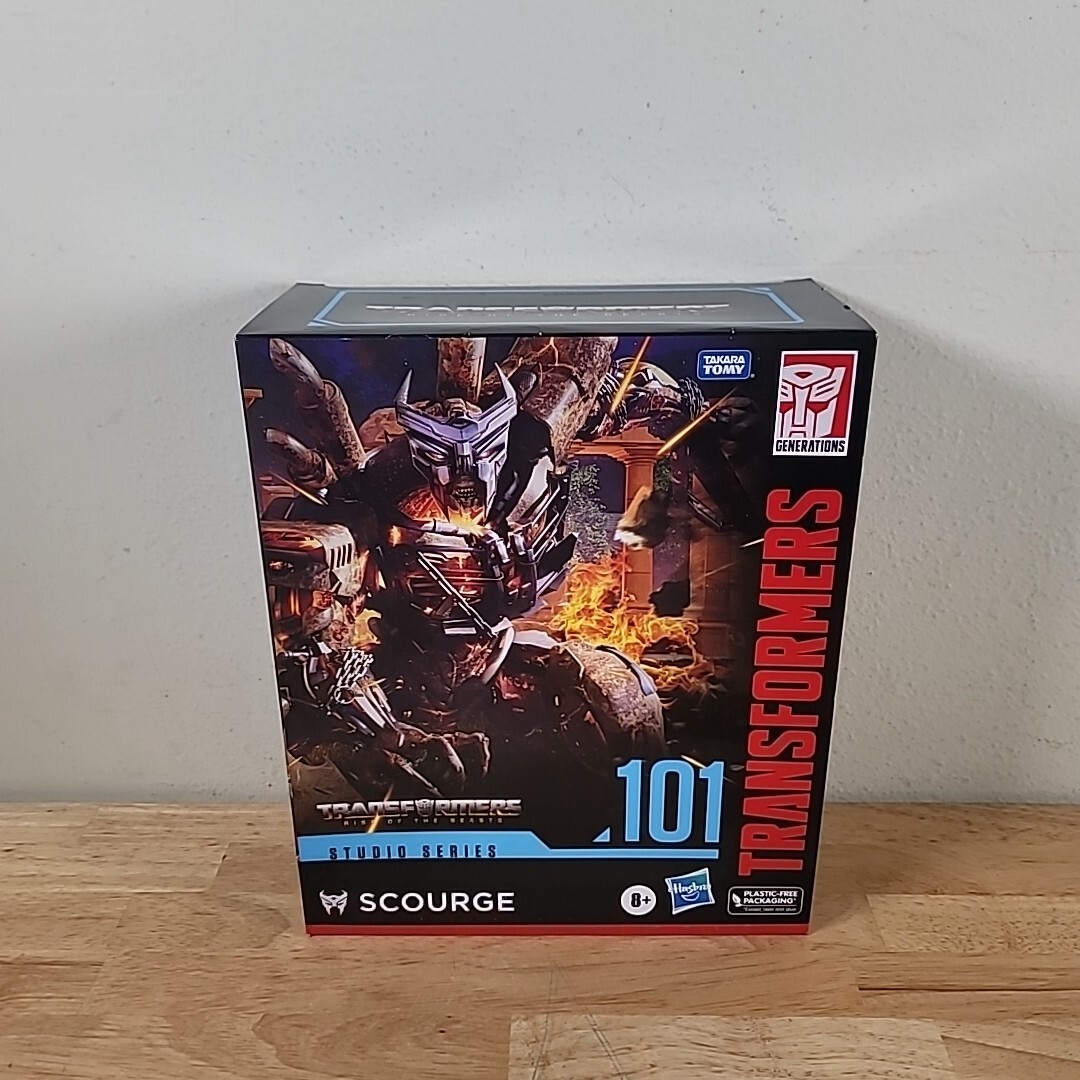 Takara Tomy Transformers Studio Series 101 ROTB Leader Class Scourge New