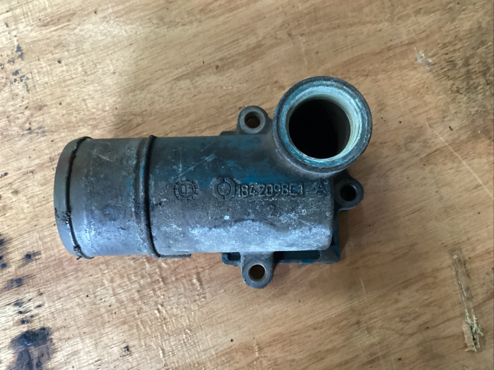 1842098c1 04-07 International DT466e EGR Model Coolant Input Line Used ...