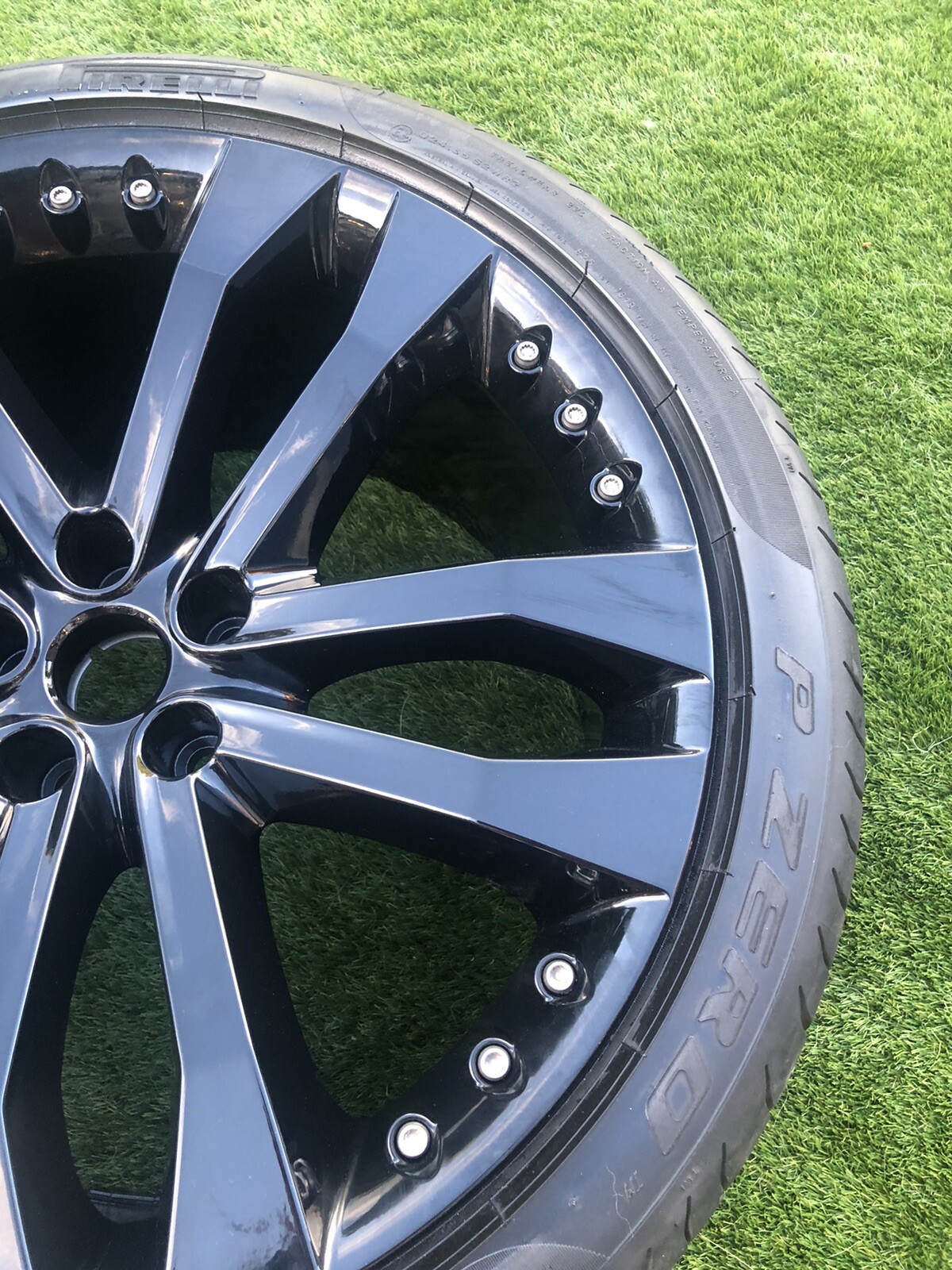 1 X GENUINE JAGUAR F TYPE 20” x 10.5J 5039 GLOSS BLACK ALLOY WHEEL EX5M ...