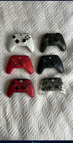Lot of 6 Xbox One Controllers – 4 Working + 2 Parts Repair – Wired ...