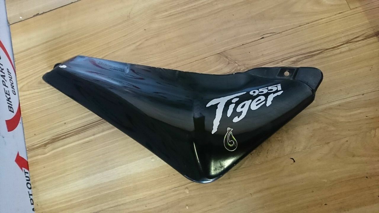 Right side cover Triumph Tiger 955i 955 | eBay