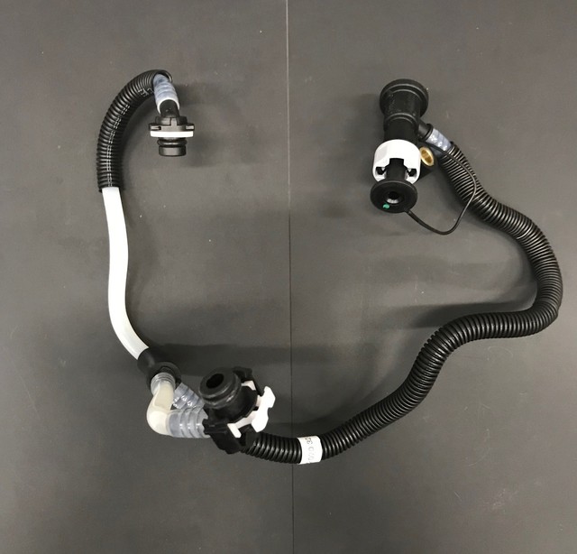 Genuine MERCEDES BENZ Fuel Pipe A6120703232 for sale online | eBay