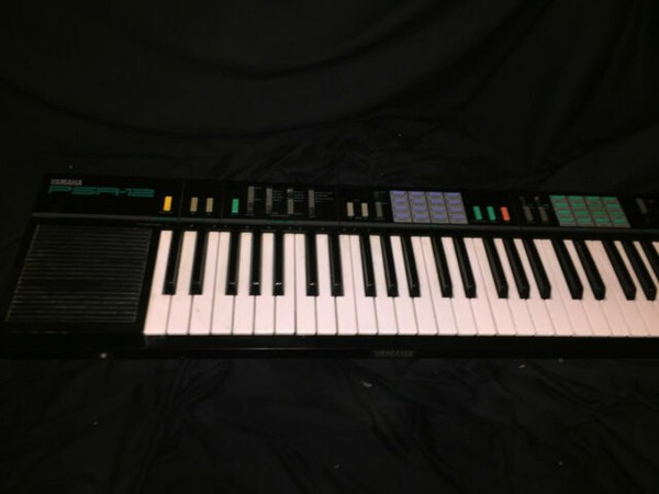 Yamaha Psr-12 Vintage 49 Keys Keyboard Synthesizer No Adapter for sale ...