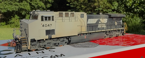 NS AC44C6M DCC/SND SCALE TRAINS PARTIAL PRIMER WEATHERED NEW MINT #4047 ...