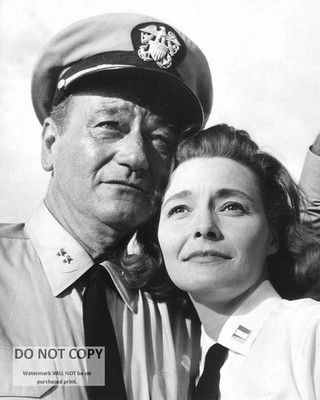 JOHN WAYNE AND PATRICIA NEAL IN "IN HARM'S WAY" - 8X10 PUBLICITY PHOTO ...