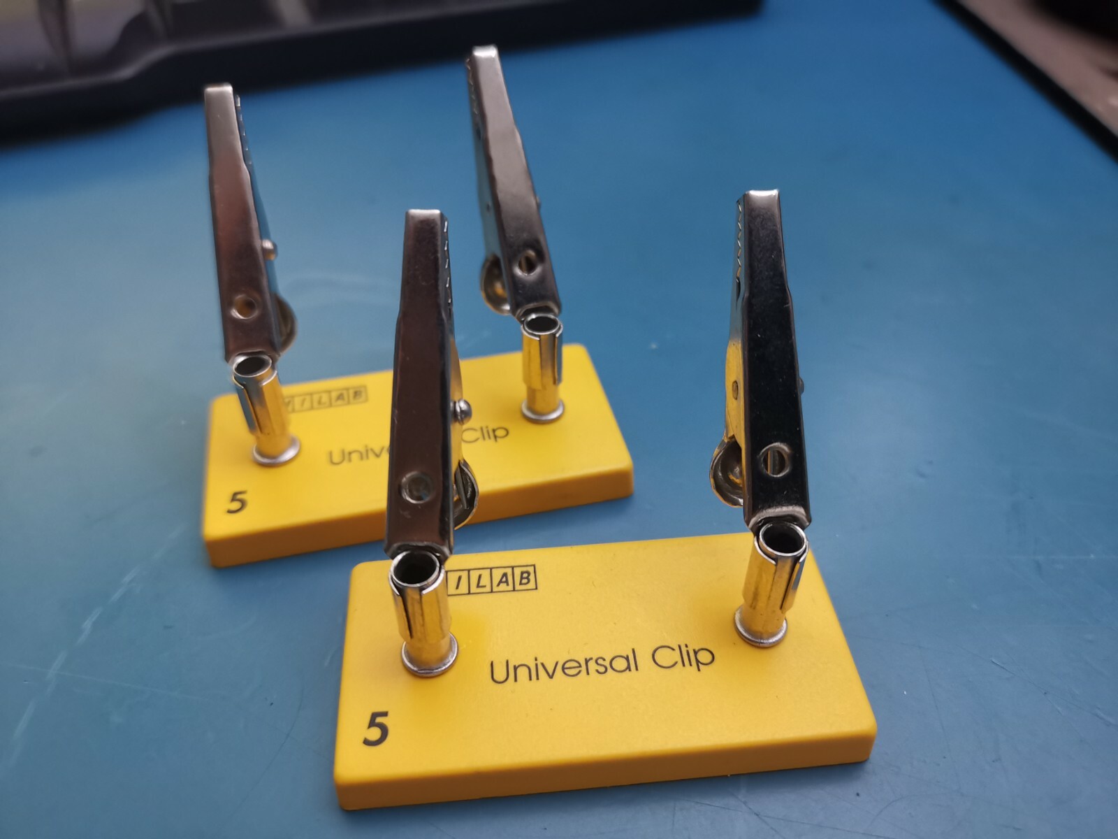 Universal Clip by Unilab For Passive Component Mounting And Testing ...