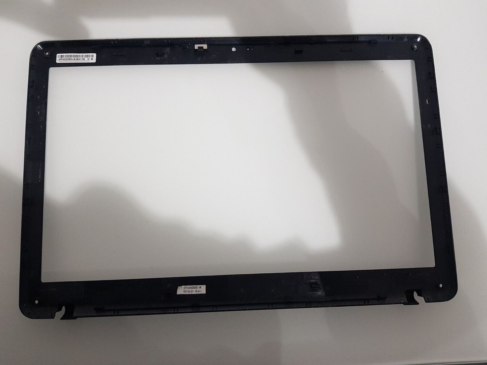 Toshiba Satellite C660D-1C7 LCD Screen Surround Bezel Black | eBay