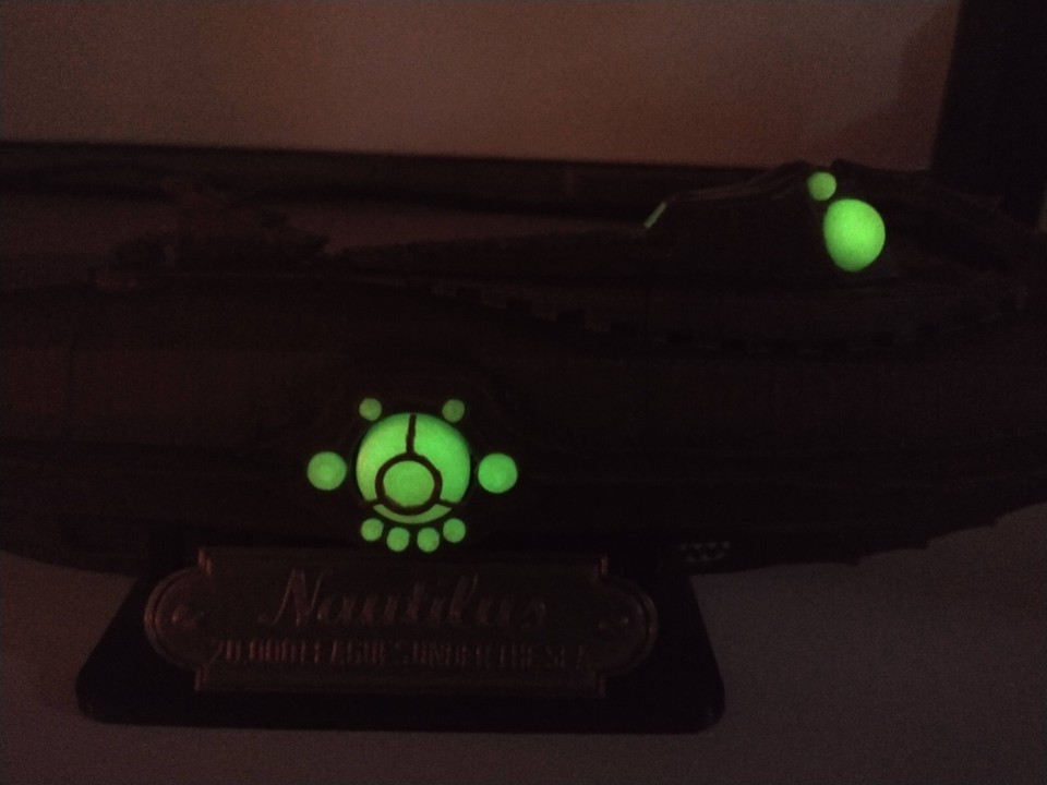 Nautilus Submarine Kit - 20,000 Leagues Under the Sea Model 18" with ...