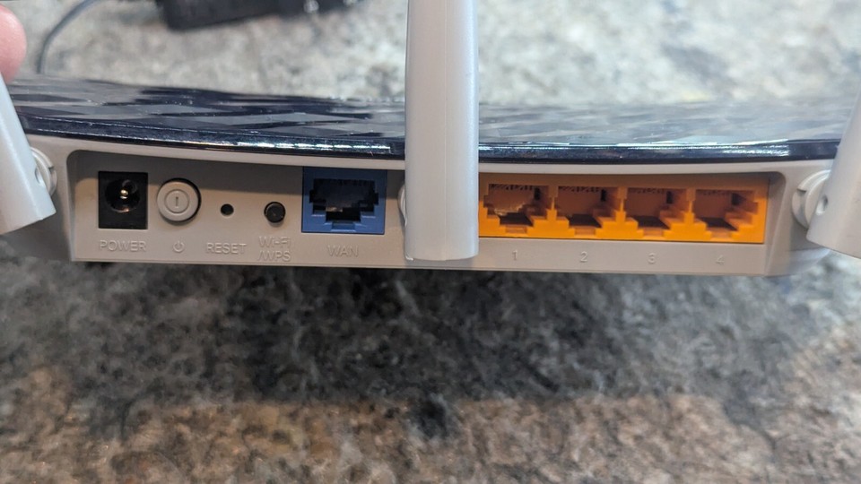 NETGEAR Nighthawk Cable Modem with Voice (CM1150) & TP-Link Archer C20 ...