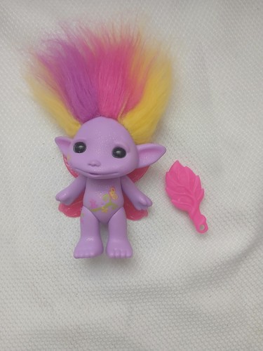 Zelfs Troll Moose Toys Buttershy Purple Toy Figure Zelf Doll Pink Brush ...