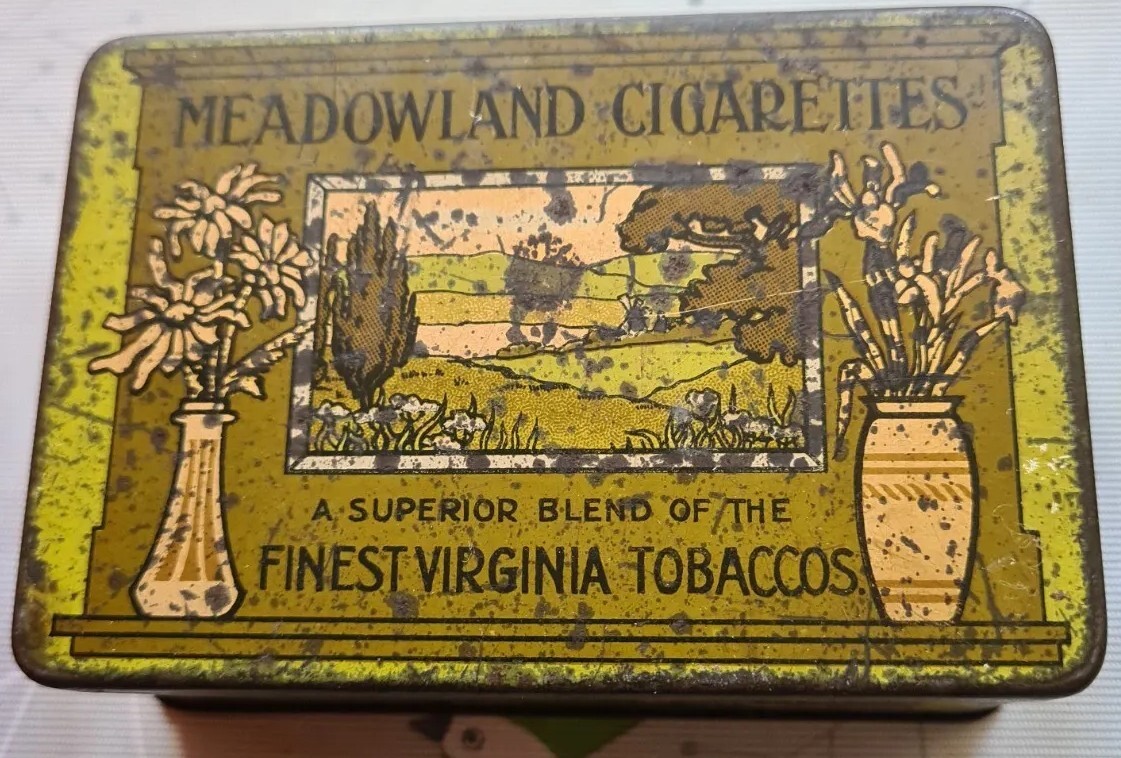 1930's MEADOWLAND CIGARETTES 50 Hinged TIN | Grelly UK