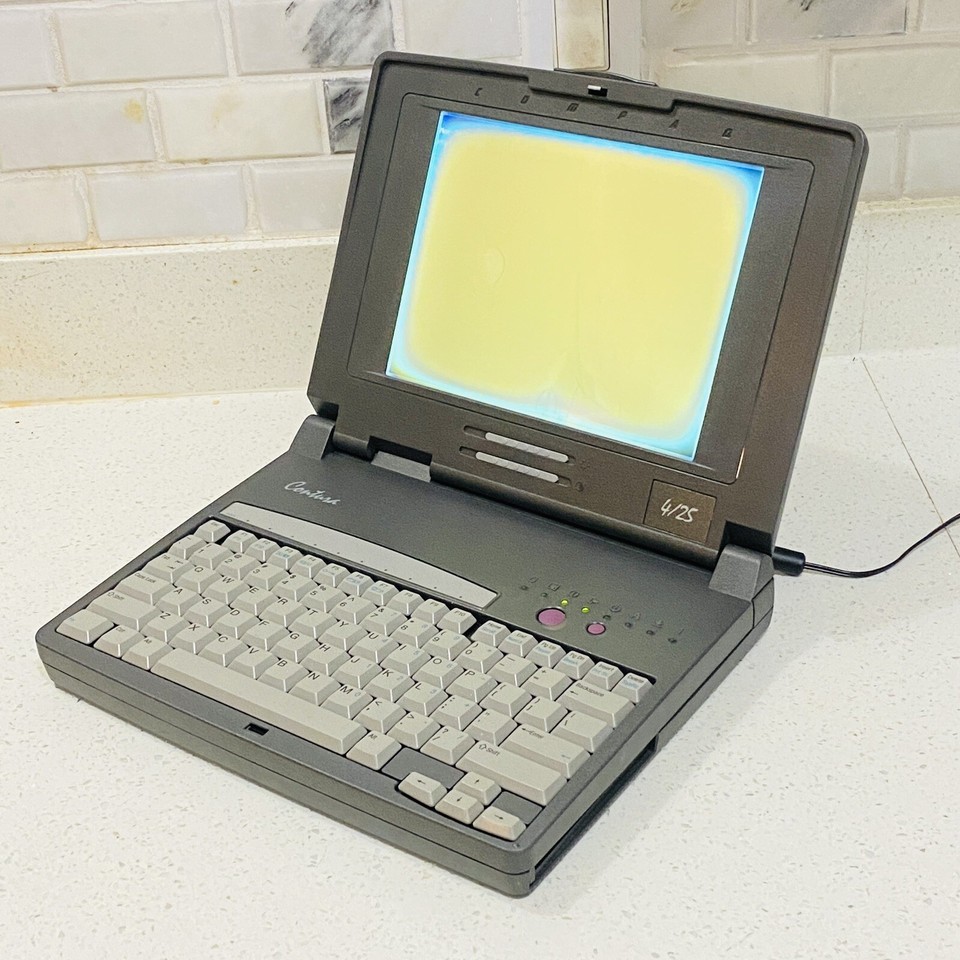Very Rare Compaq Contura Laptop 4/25 Series 2820D w/ Mouse Read Below ...