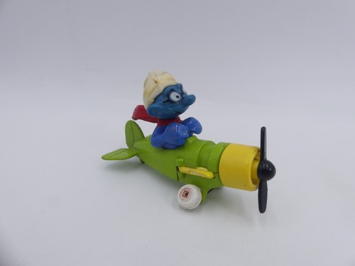 VINTAGE 80'S SMURFS PLANE PILOT GUISVAL DAMAGED | eBay Australia