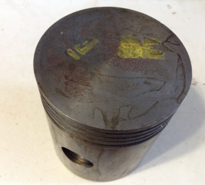 1797YAN - A New Original Piston For An IH Green Dimond Engines, IH ...