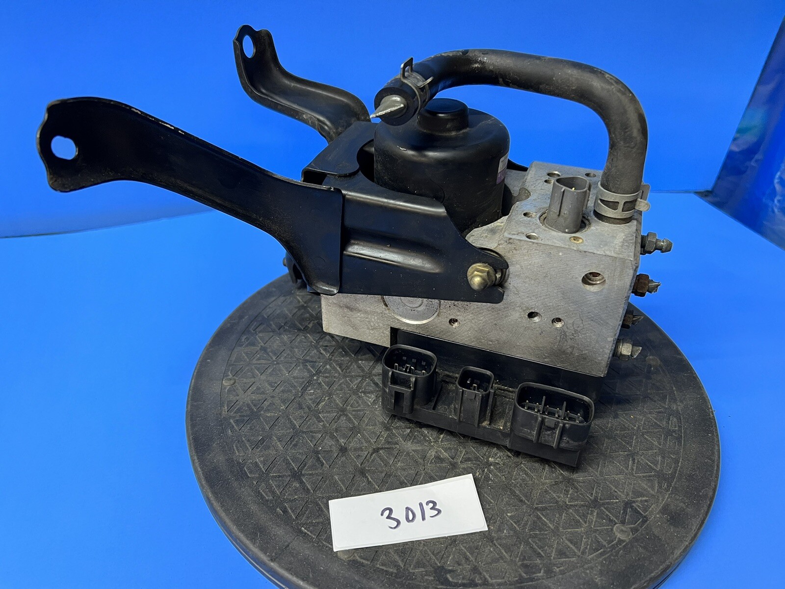 2000-2002 LEXUS RX300 ANTI LOCK BRAKE ABS PUMP ASSEMBLY W/ BRACKET OEM ...